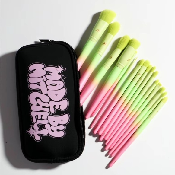 Made By Mitchell | Makeup | Made By Mitchell Brush Set Candy Trip ...